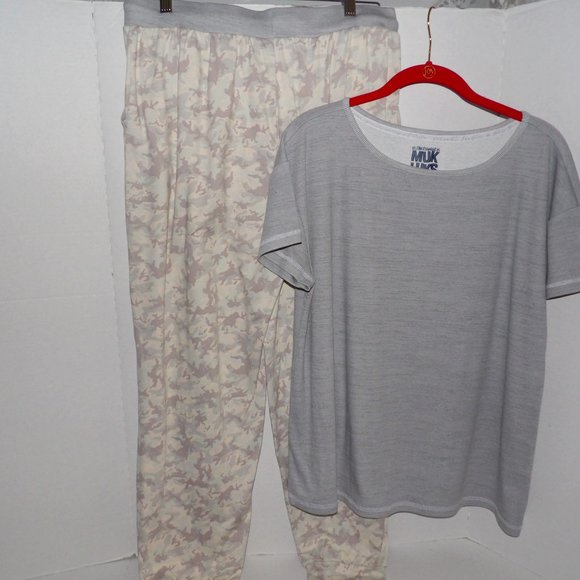 MUK LUK lounge set | Intimates & Sleepwear | Muk Luks Lounge Set Gray ...